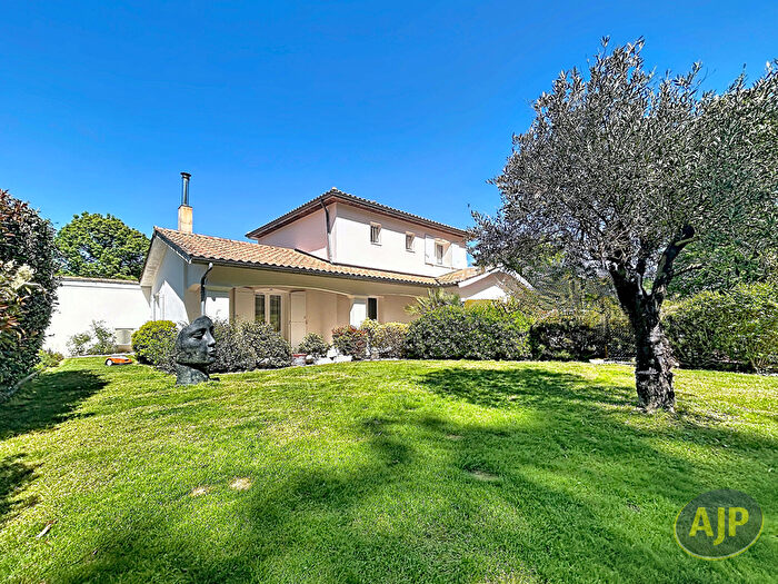 Maison à vendre - Saint-André-de-Cubzac - 7 pièces - 4 chambres