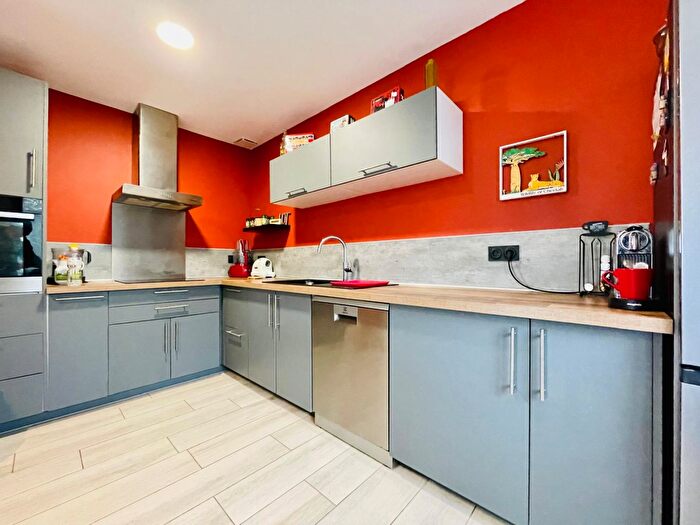 Maison à vendre - Montauban, Pays-Bas - 5 pièces - 4 chambres