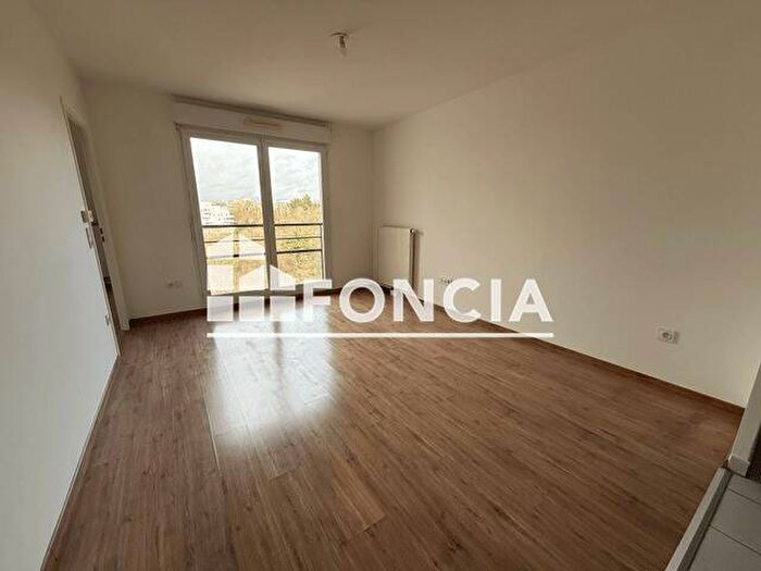 Appartement à louer - Val Fleuri-Beauval Verrière, Meaux - 2 pièces - 1 chambre