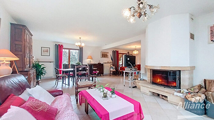 Maison à vendre - Vétrigne - 5 pièces - 4 chambres