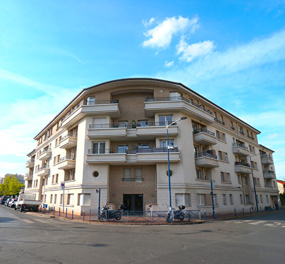 Appartement à vendre - Drancy, La Muette - 5 pièces - 4 chambres