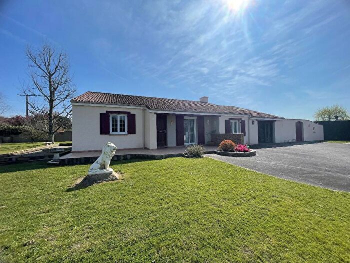 Maison à vendre - Frossay - 5 pièces - 3 chambres