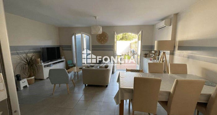 Centre Ville, Le Beausset - Maison 4 pièces à louer