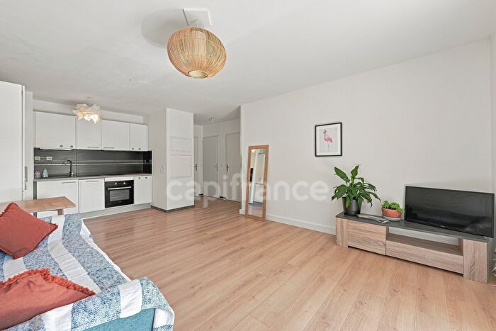 Appartement 2 pièces à Gex, à vendre