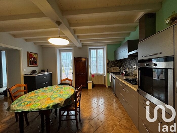 Maison à vendre - Saint-Martial-de-Vitaterne - 6 pièces - 4 chambres