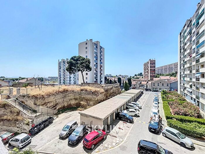 Appartement à vendre - Marseille e , Saint-Louis - 3 pièces - 2 chambres