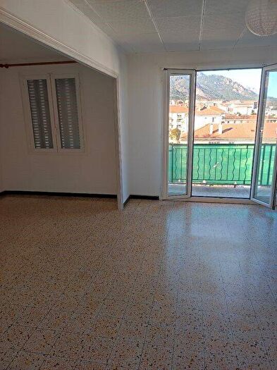 Appartement 4 pièces à Zone Périphérique, Corte, à louer