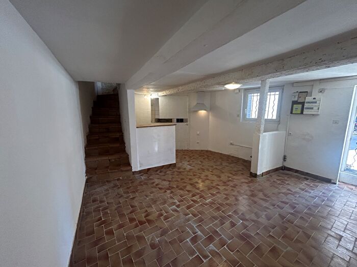 Béziers, Centre-ville, Palais des Congrès, Garibaldi, Gambetta : Maison 3 pièces à vendre