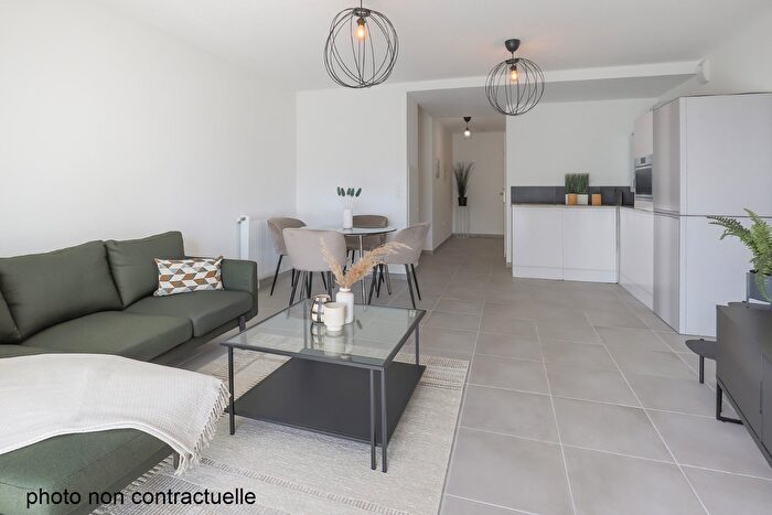 Maisons à vendre et appartements à louer - 1