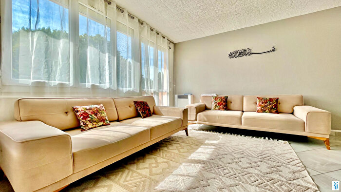 Le Grand-Quevilly, Roosevelt Est, Sainte-Lucie : Appartement 4 pièces à vendre