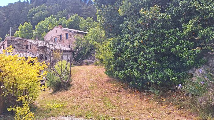 Marignac-en-Diois : Maison 7 pièces à vendre