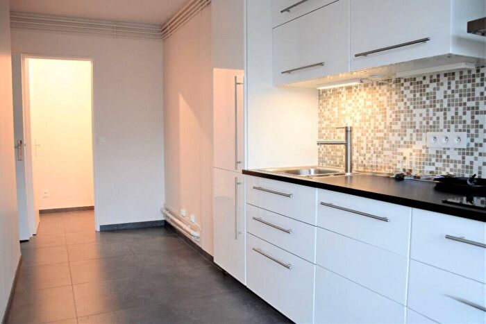 Appartement à louer - Nouveau Chesnay, Le Chesnay - 3 pièces - 2 chambres