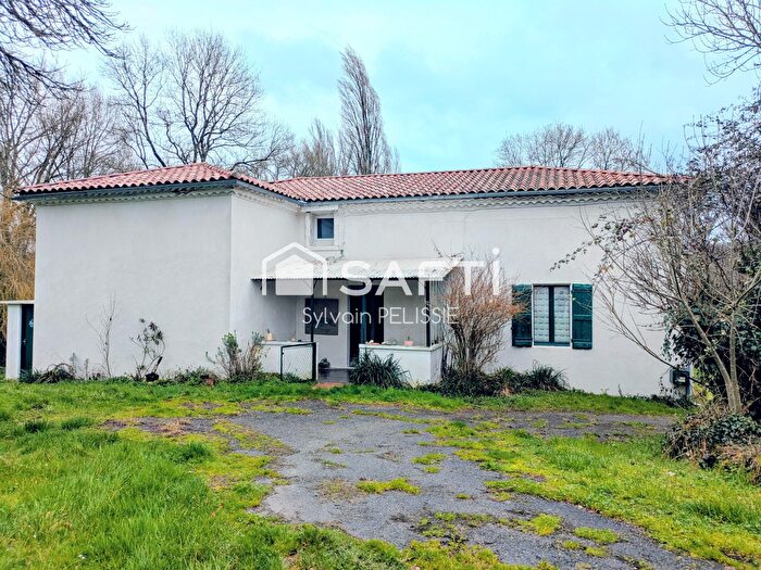 Maison 6 pièces à Beauville, à vendre