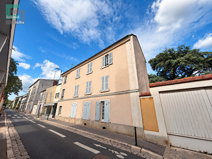 Appartement 2 pièces à Fontainebleau, Centre-ville, à vendre