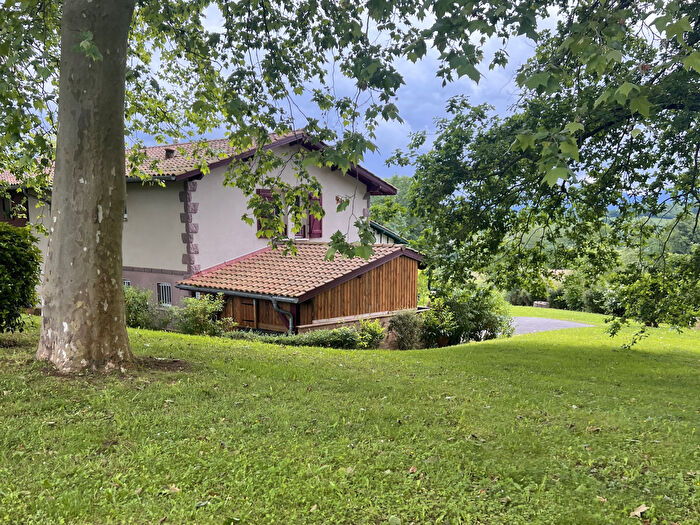 Maison 5 pièces à vendre - Saint-Jean-le-Vieux