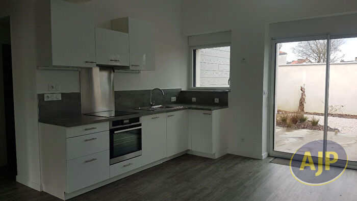 Maison à louer - Cholet, Leclerc - 3 pièces - 2 chambres