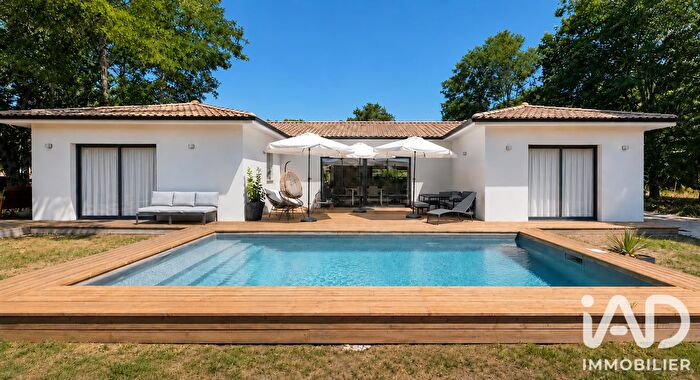 Maison 5 pièces à Salles, à vendre