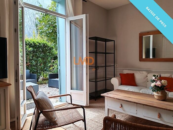 Appartement à vendre - Quartiers Centre, Saint-Anne - 3 pièces - 1 chambre