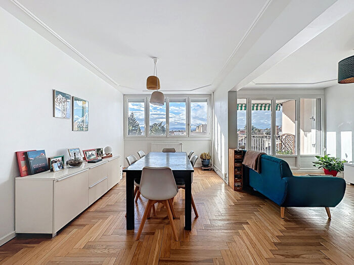 Appartement à vendre - Tassin-la-Demi-Lune, Charles de Gaulle - 5 pièces - 4 chambres