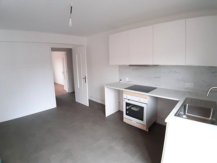 Appartement à louer - Saint-Dié-des-Vosges - 3 pièces - 1 chambre