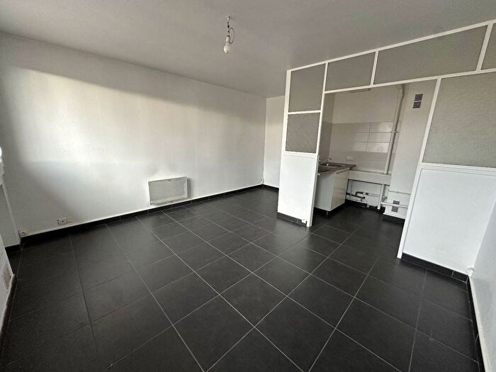 Appartement à louer - Le Busca, Toulouse - 1 pièce - 1 chambre