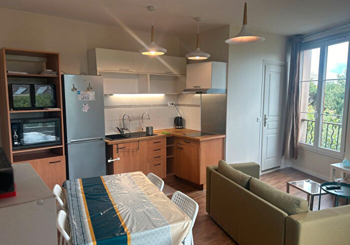 Appartement à louer - Thiais, Clury, Victor Hugo - 2 pièces - 1 chambre