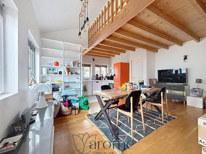 Saint-Didier-au-Mont-dOr : Appartement 4 pièces à louer