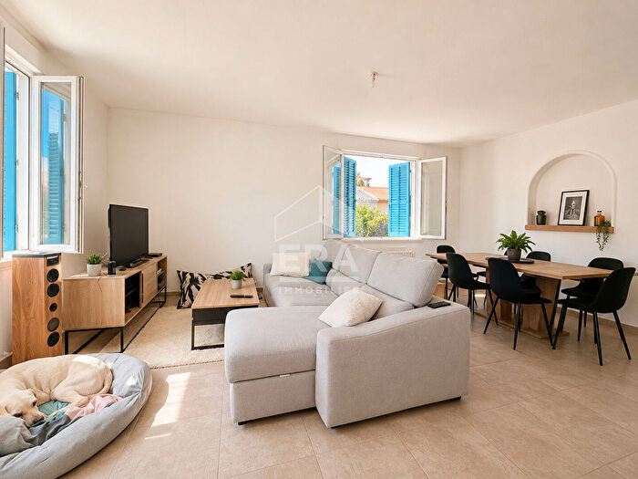 Appartement 4 pièces à louer - Pertuis, Centre-ville, Fours à Chaux, Claret