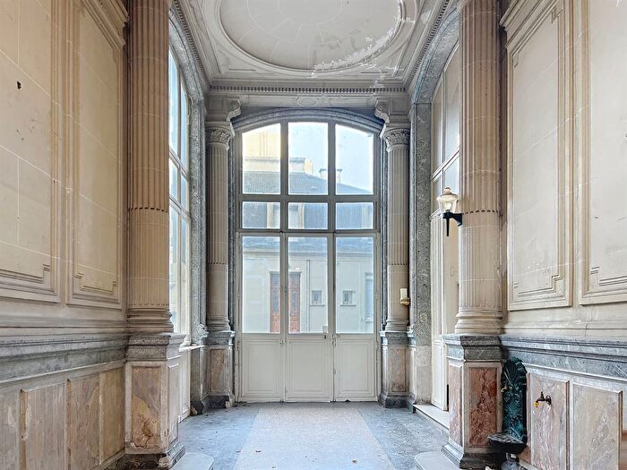 Appartement à vendre - Reims, Centre-ville - 5 pièces - 3 chambres