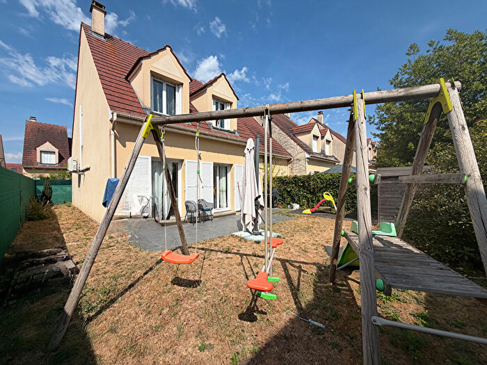 Maison 6 pièces à Savigny-le-Temple, Plessis-le-Roi, à vendre