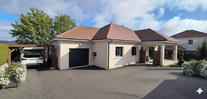 Maison à vendre - Soleymieu - 5 pièces - 3 chambres