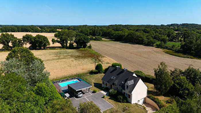 Plougoumelen : Maison 7 pièces à vendre