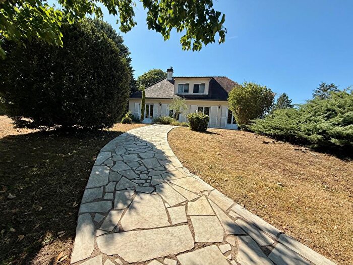 Maison 6 pièces à Fussy, à vendre