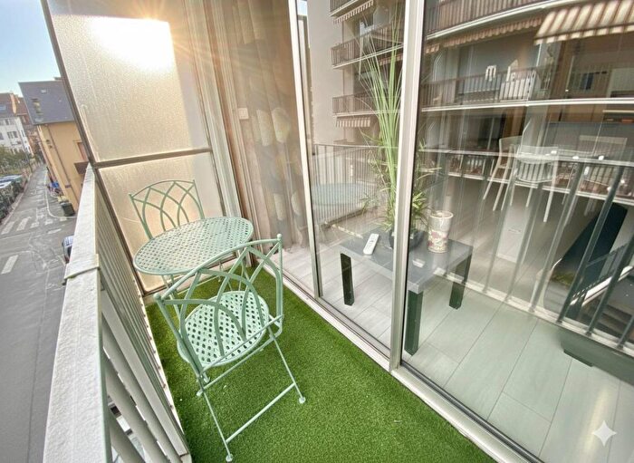 Appartement à vendre - Aix-les-Bains, Centre-ville - 2 pièces - 1 chambre