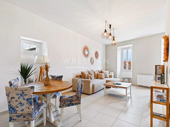 Appartement 3 pièces à Menton, Hôtel de Ville, Vieille Ville, Musée, Madone, Carnolès, à vendre