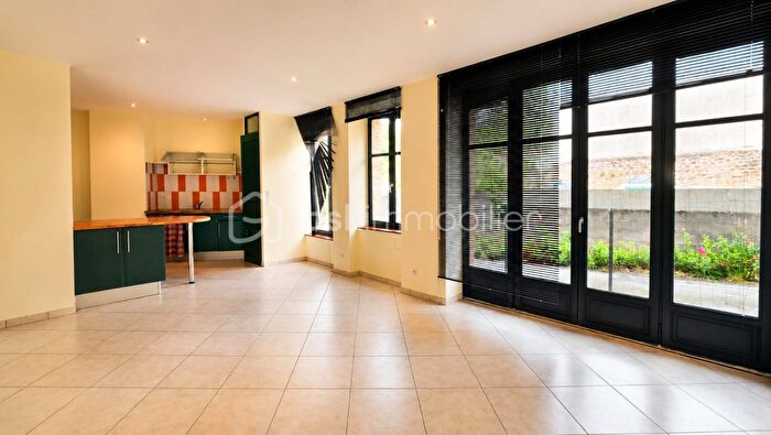 Fougères, Montaubert, Rillé, Saint-Sulpice : Appartement 3 pièces à vendre