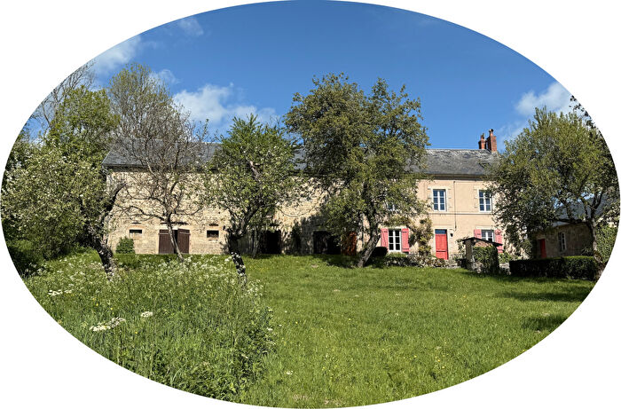 Maison à vendre - Gouttières - 9 pièces - 5 chambres