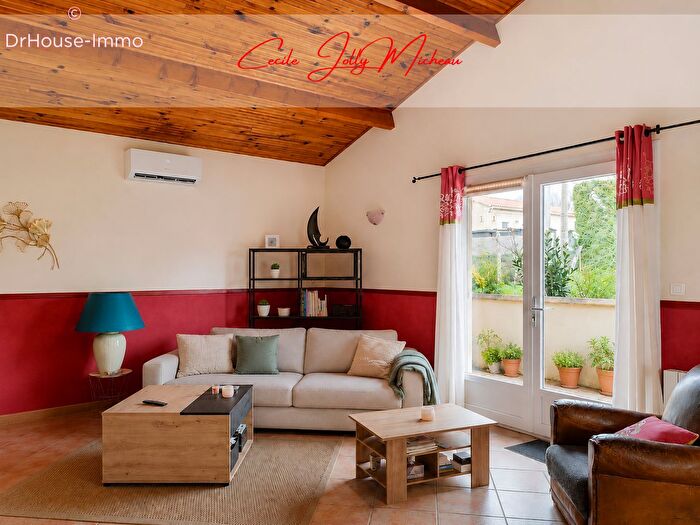Maison 6 pièces à vendre à Saint-Bonnet-sur-Gironde