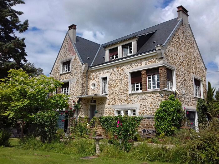 Badecon-le-Pin - Maison 15 pièces à vendre