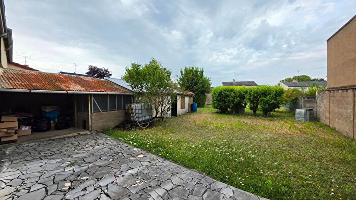 Fleury-les-Aubrais, Centre-ville, Lamballe : Maison 4 pièces à vendre