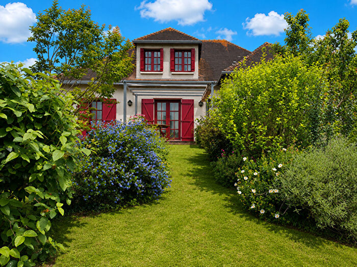 Maison 7 pièces à Antran, à vendre
