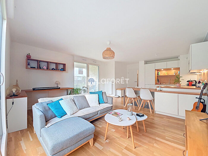 Appartement à vendre - Antony, Croix de Berny - 3 pièces - 2 chambres