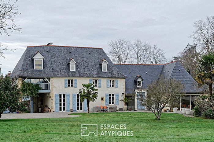 Maison à vendre - Angaïs - 10 pièces - 6 chambres