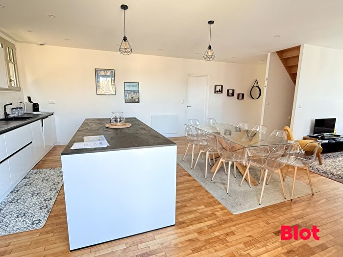Maison à vendre - Dinard, Saint-Enogat, Port Blanc, Pointe de la Roche Pelée - 7 pièces - 5 chambres