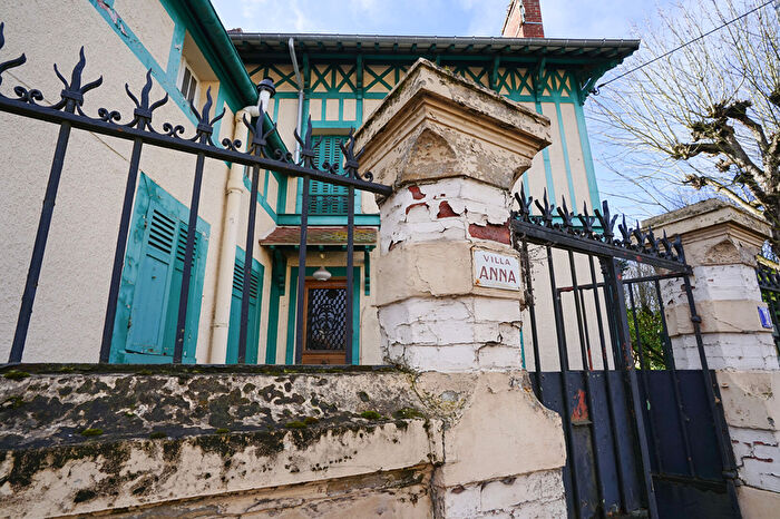 Maison à vendre - Verneuil-sur-Seine, Les Hauts de Verneuil, Les Coteaux de Verneuil, Côte Narbonne - 6 pièces - 4 chambres
