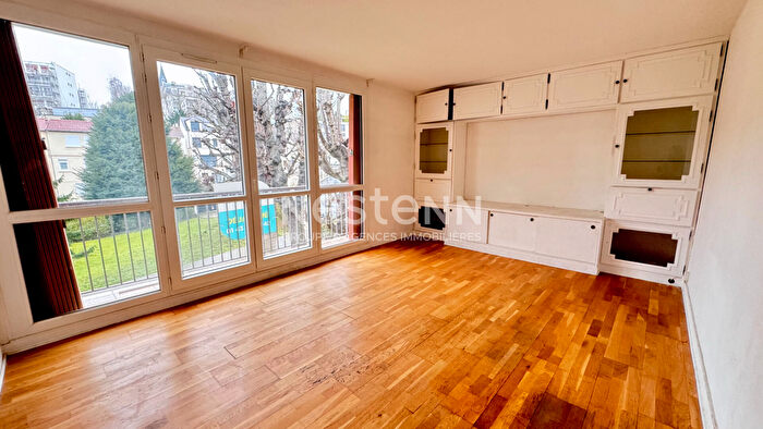 Appartement à louer - Le Perreux-sur-Marne, Centre-ville, Quais dArgonne - 4 pièces - 3 chambres