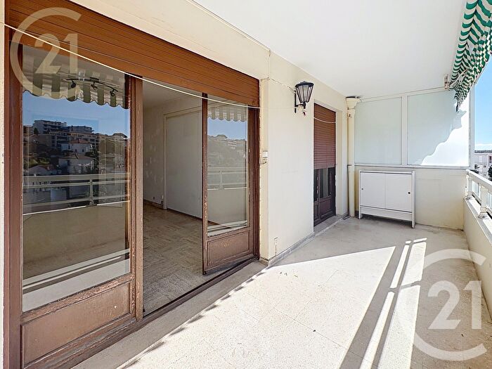 Appartement à vendre - Cannes, Petit Juas - 3 pièces - 2 chambres