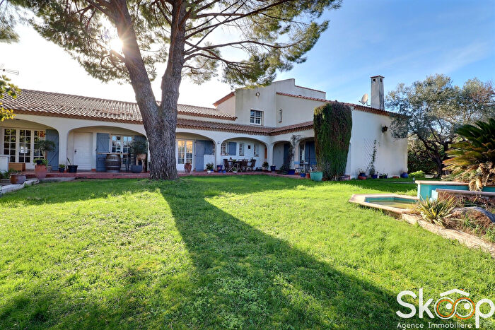 Maison à vendre - Juvignac - 10 pièces - 6 chambres