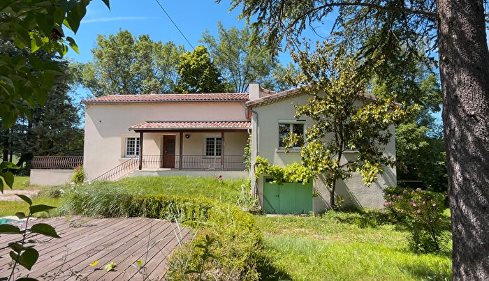 Maison 6 pièces à vendre à Chomérac