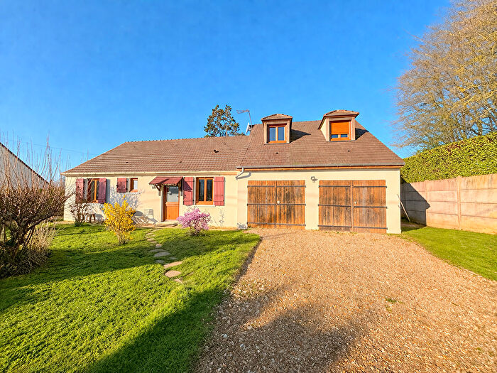Maison à vendre - Chaumont-en-Vexin - 5 pièces - 4 chambres